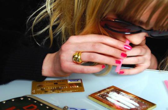 Sniffer de la cocaïne augmente le risque d’AVC de 700 % dans les 24h
